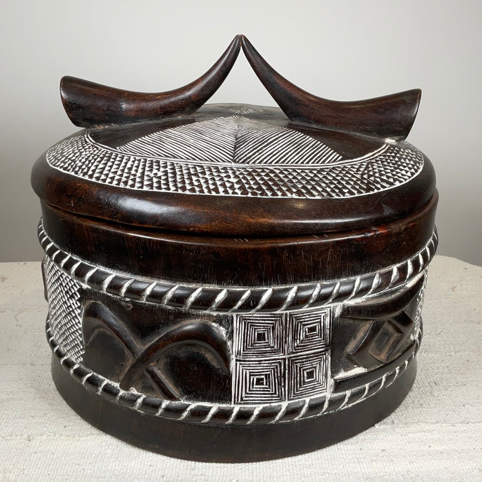 Treasury box #01 | IVORY COAST – Ineza | curated African objects